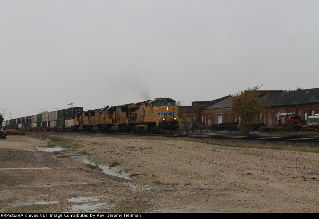 UP 7742 & others (2)
